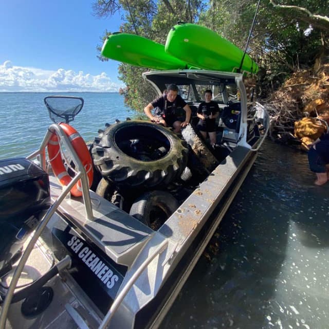 Sea Cleaners | We remove rubbish from the Sea, Harbours and Oceans